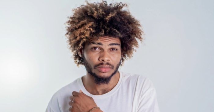 Rapper e poeta John Rikinho já tem no mercado seu primeiro EP “Nkre Ser ...