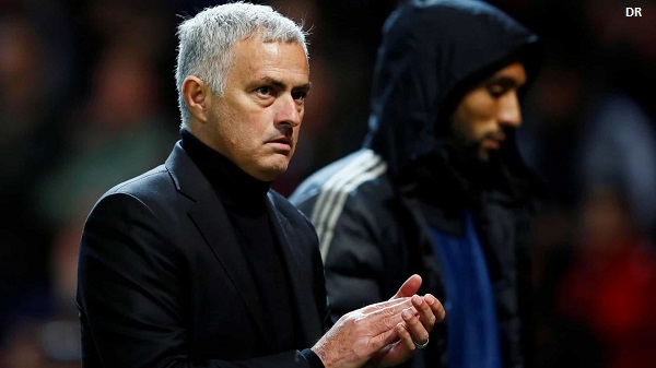 José Mourinho volta ao comando do Benfica | OPAÍS.cv